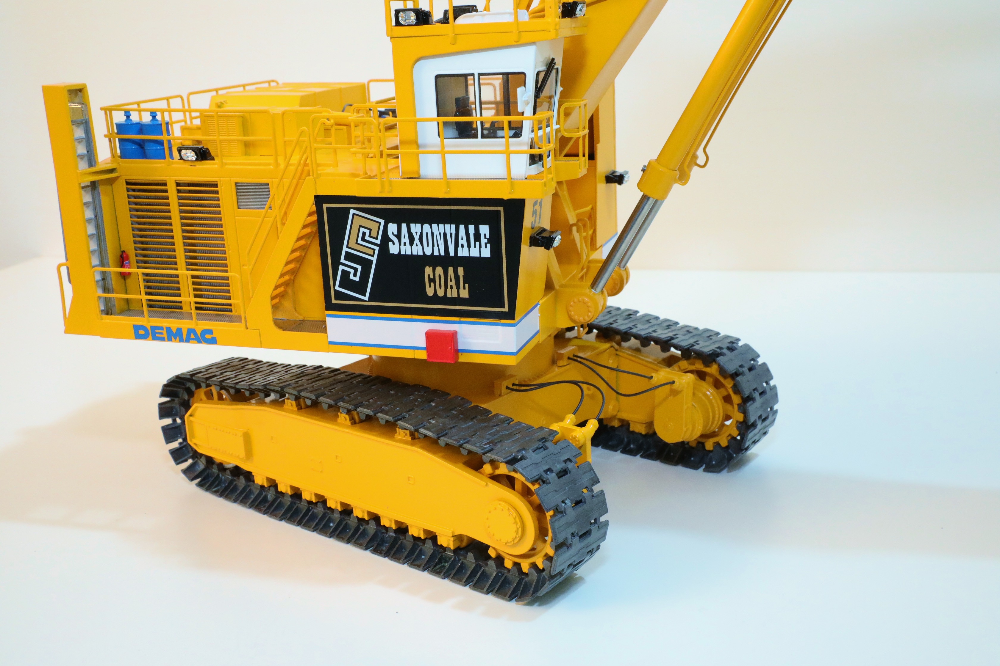 David Wylie reviews the new all-metal 1:50th scale ultra-class DEMAG ...
