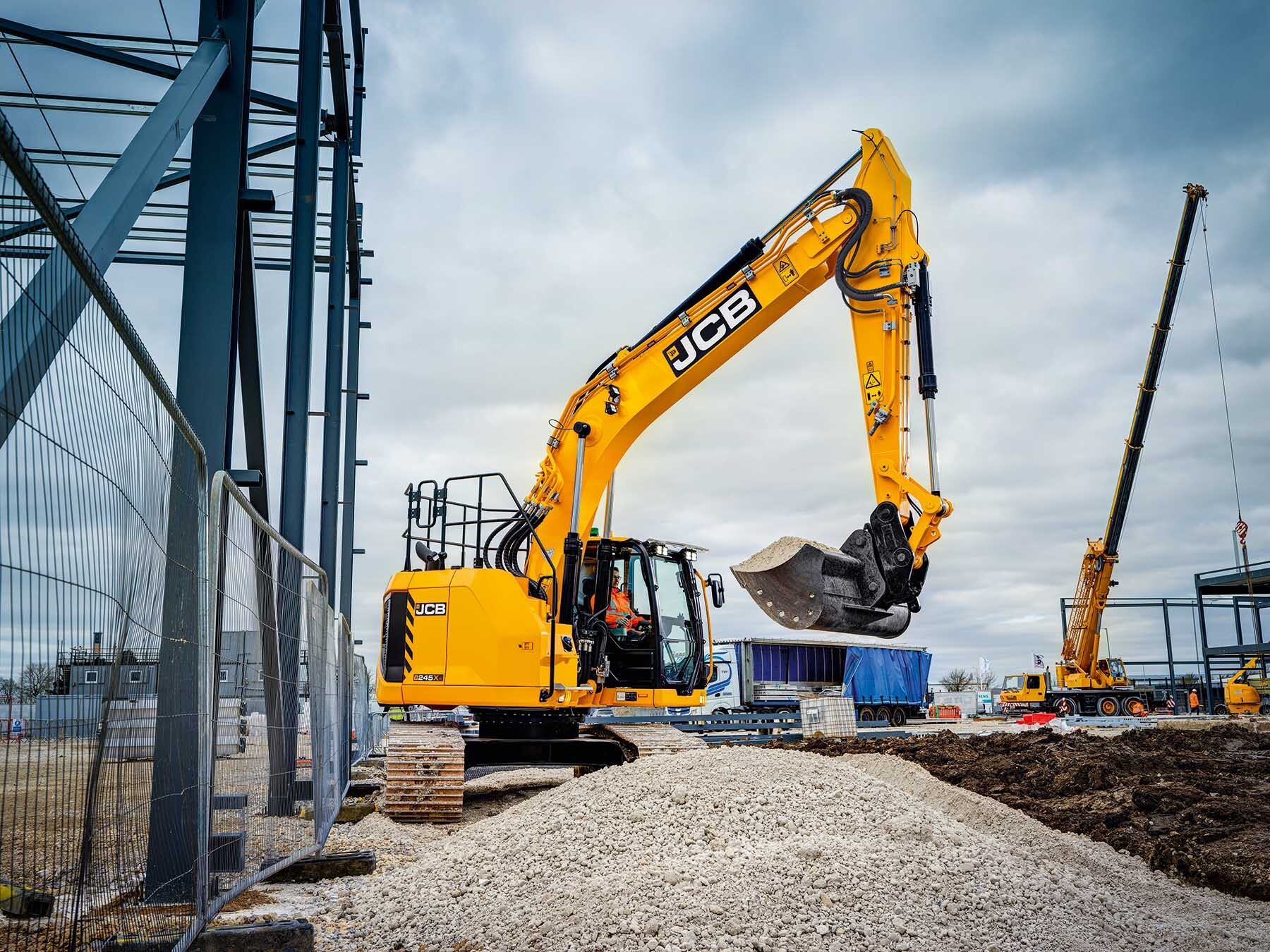 JCB 245XR reduced tailswing excavator
