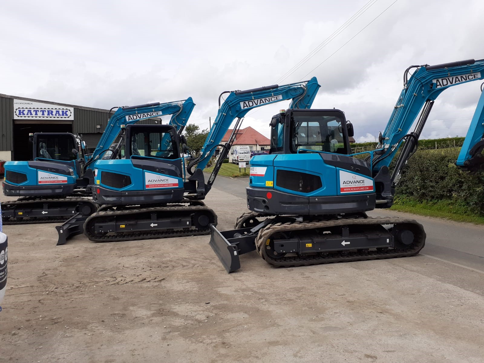 Advance Construction Scotland chooses Sunward machines