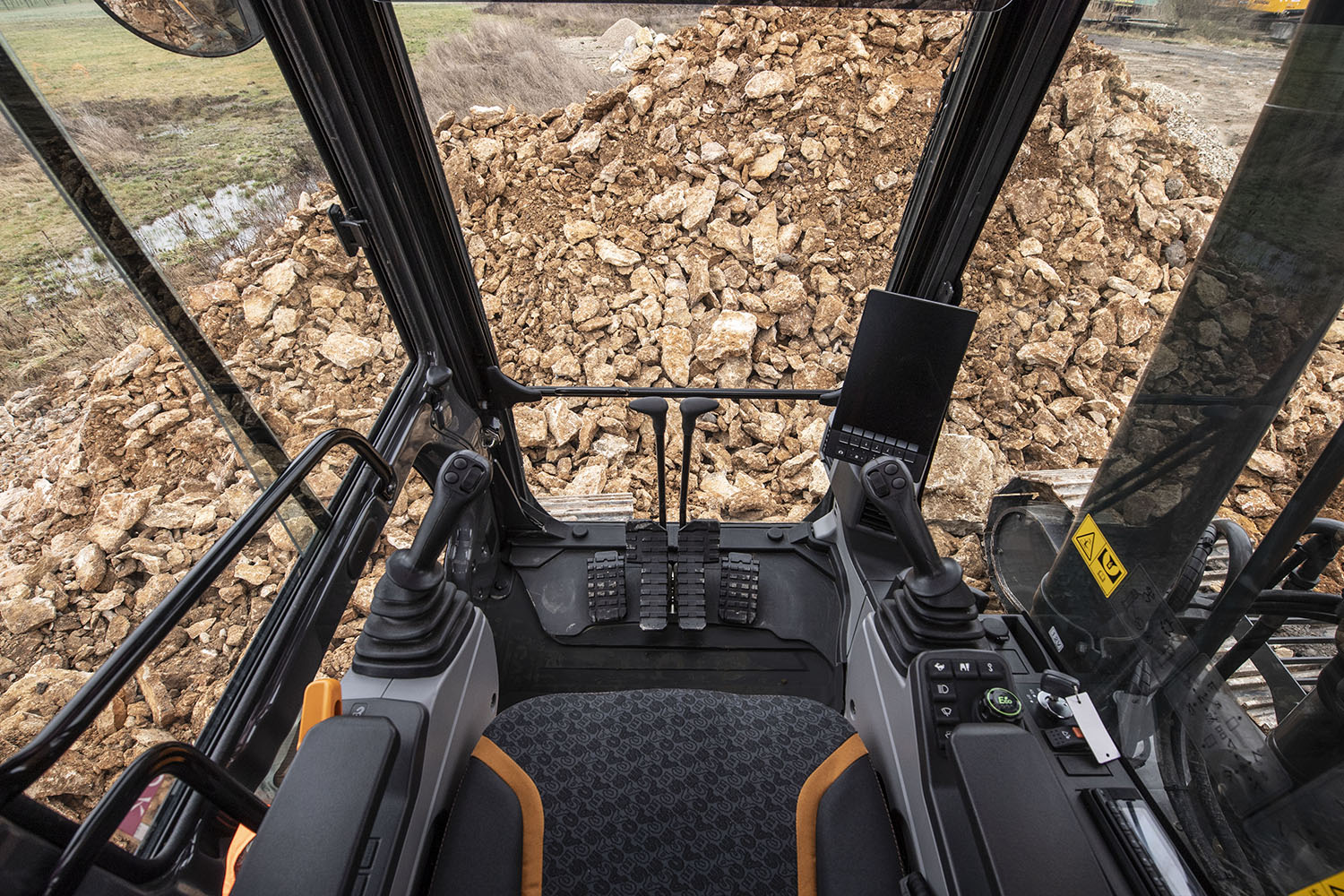 New Case E-Series crawler excavators