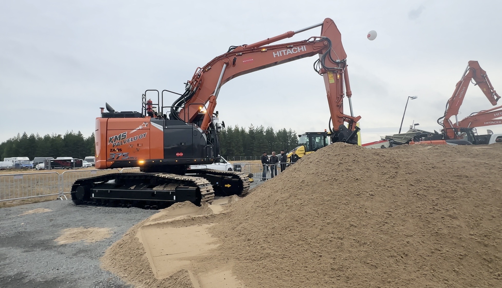 Hitachi’s Big Compact Excavator