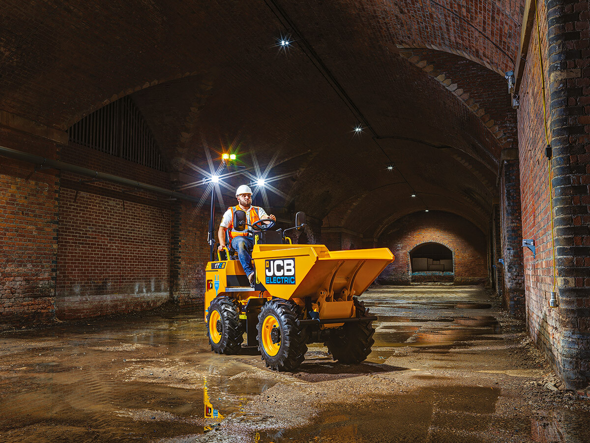 New electric JCB compacts