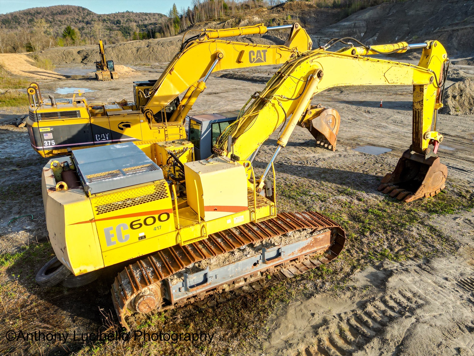 Rare German Based New Holland Excavator Spotted
